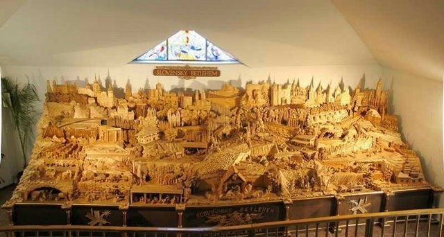 The movable wooden Slovak Bethlehem - tikzilina.eu